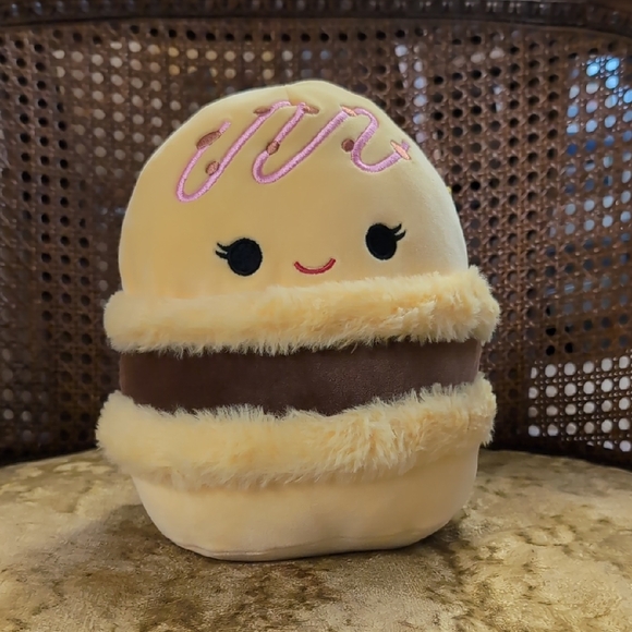 Squishmallows | Toys | Squishmallow Yellow Macaron Cookie Stuffed ...